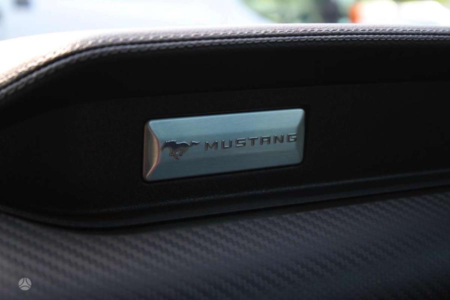 Melns Ford Mustang 2019 Viļņa, ar dzinēja tilpumu 2.25 L un nobraukumu 133 tūkst. km par 14900 €, foto 22 vietnē AUTOMOTO.COM.LV
