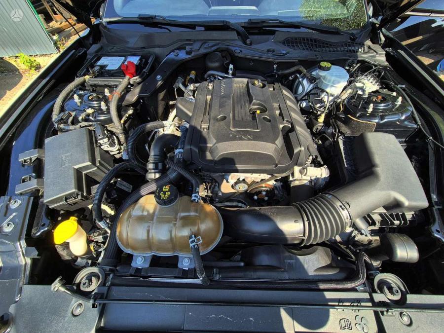 Melns Ford Mustang 2019 Viļņa, ar dzinēja tilpumu 2.25 L un nobraukumu 133 tūkst. km par 14900 €, foto 23 vietnē AUTOMOTO.COM.LV