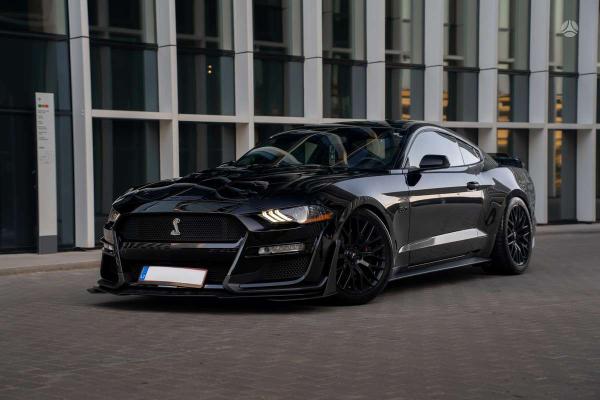 Black Ford Mustang 2019 in Vilnius, with an engine capacity of 4.95 L and mileage of 87 thousand km for 29999 €, photo 1 on AUTOMOTO.COM.LV