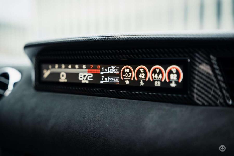 Black Ford Mustang 2019 in Vilnius, with an engine capacity of 4.99 L and mileage of 55 thousand km for 35090 €, photo 18 on AUTOMOTO.COM.LV