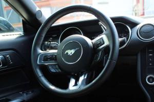 Melns Ford Mustang 2019 Viļņa, ar dzinēja tilpumu 2.25 L un nobraukumu 133 tūkst. km par 14900 €, foto 15 vietnē AUTOMOTO.COM.LV