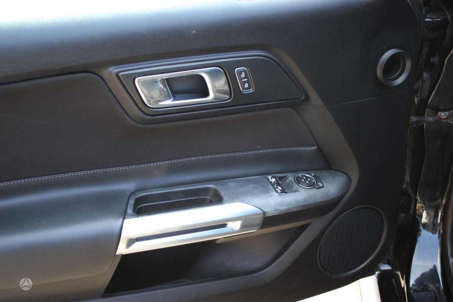 Melns Ford Mustang 2019 Viļņa, ar dzinēja tilpumu 2.25 L un nobraukumu 133 tūkst. km par 14900 €, foto 20 vietnē AUTOMOTO.COM.LV