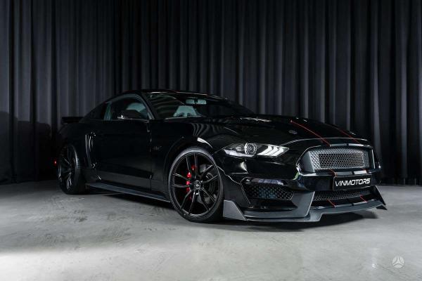 Melns Ford Mustang 2019 Viļņa, ar dzinēja tilpumu 4.95 L un nobraukumu 53 tūkst. km par 34999 €, foto 4 vietnē AUTOMOTO.COM.LV