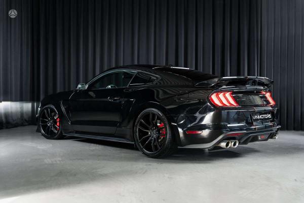 Melns Ford Mustang 2019 Viļņa, ar dzinēja tilpumu 4.95 L un nobraukumu 53 tūkst. km par 34999 €, foto 7 vietnē AUTOMOTO.COM.LV