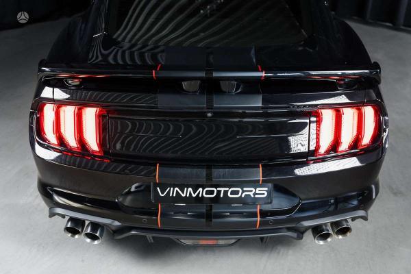 Melns Ford Mustang 2019 Viļņa, ar dzinēja tilpumu 4.95 L un nobraukumu 53 tūkst. km par 34999 €, foto 10 vietnē AUTOMOTO.COM.LV