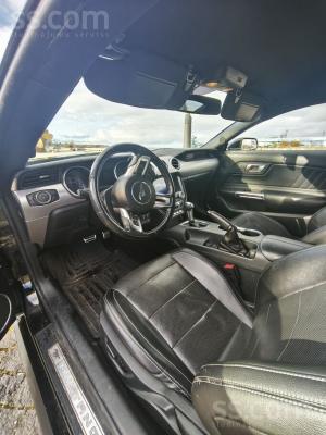 Melns Ford Mustang 2020 Saldus, ar dzinēja tilpumu 2.30 L un nobraukumu 180 tūkst. km par 23500 €, foto 8 vietnē AUTOMOTO.COM.LV