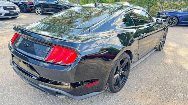 Melns Ford Mustang 2021 Ukmergė, ar dzinēja tilpumu 2.25 L un nobraukumu 67 tūkst. km par 9999 €, foto 2 vietnē AUTOMOTO.COM.LV