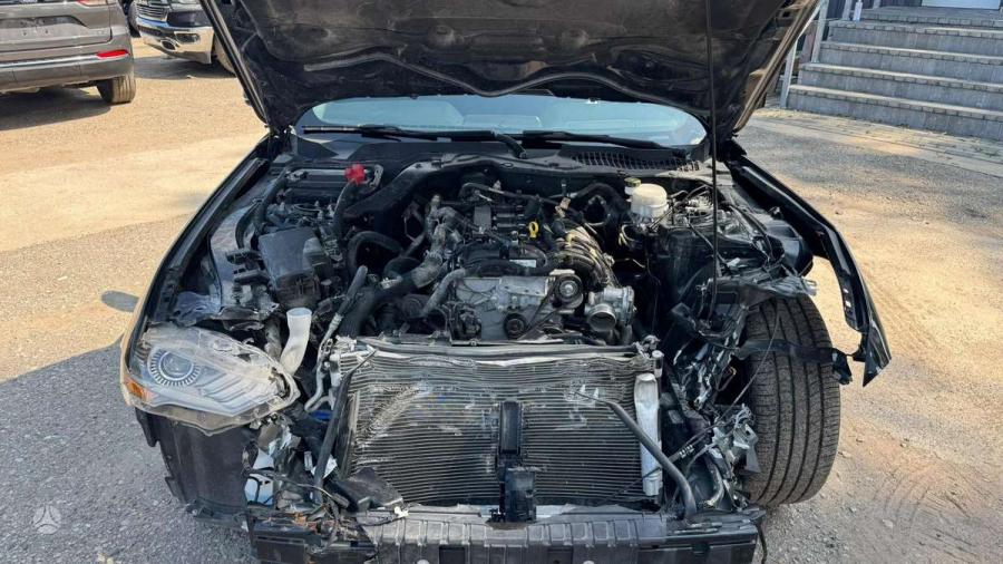 Melns Ford Mustang 2021 Ukmergė, ar dzinēja tilpumu 2.25 L un nobraukumu 67 tūkst. km par 8999 €, foto 7 vietnē AUTOMOTO.COM.LV