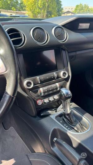 Melns Ford Mustang 2021 Ukmergė, ar dzinēja tilpumu 2.25 L un nobraukumu 67 tūkst. km par 8999 €, foto 14 vietnē AUTOMOTO.COM.LV