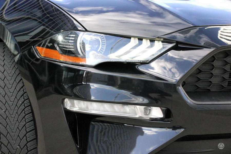 Melns Ford Mustang 2021 Viļņa, ar dzinēja tilpumu 2.25 L un nobraukumu 40 tūkst. km par 20000 €, foto 16 vietnē AUTOMOTO.COM.LV