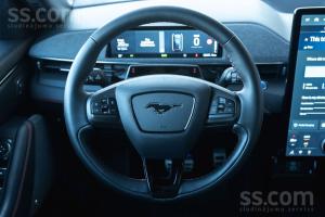 Black Ford Mustang 2022 in Riga, with an engine capacity of 2.30 L and mileage of 32 thousand km for 40990 €, photo 26 on AUTOMOTO.COM.LV