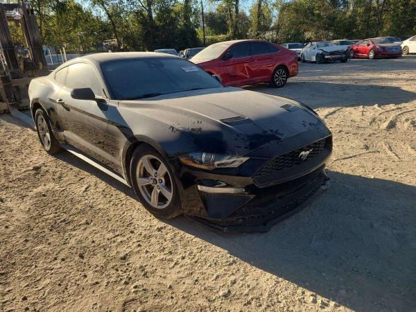 Melns Ford Mustang 2023 Klaipėda, ar dzinēja tilpumu 2.25 L un nobraukumu 96 tūkst. km par 14500 €, foto 5 vietnē AUTOMOTO.COM.LV