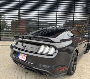 Melns Ford Mustang 2023 Klaipėda, ar dzinēja tilpumu 2.25 L un nobraukumu 46 tūkst. km par 22500 €, foto 5 vietnē AUTOMOTO.COM.LV