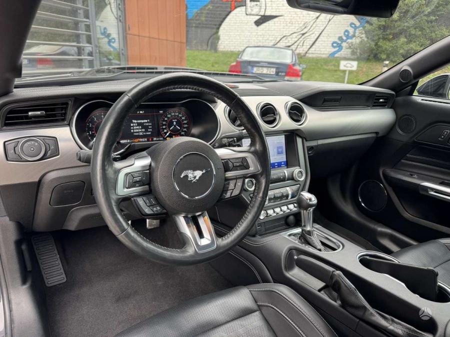 Melns Ford Mustang 2023 Klaipėda, ar dzinēja tilpumu 2.25 L un nobraukumu 46 tūkst. km par 22500 €, foto 13 vietnē AUTOMOTO.COM.LV