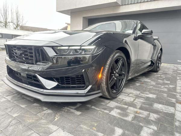 Black Ford Mustang 2024 in Siauliai, with an engine capacity of 2.25 L and mileage of 8 thousand km for 35000 €, photo 2 on AUTOMOTO.COM.LV