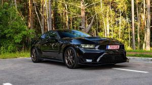Black Ford Mustang 2024 in Klaipeda, with an engine capacity of 4.95 L and mileage of 24 thousand km for 41000 €, photo  on AUTOMOTO.COM.LV