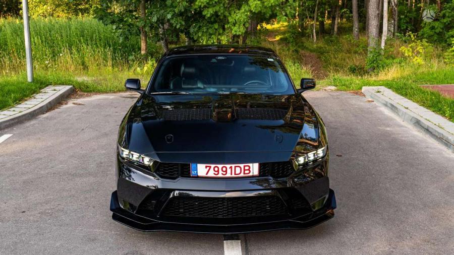 Black Ford Mustang 2024 in Klaipeda, with an engine capacity of 4.95 L and mileage of 24 thousand km for 41000 €, photo 3 on AUTOMOTO.COM.LV