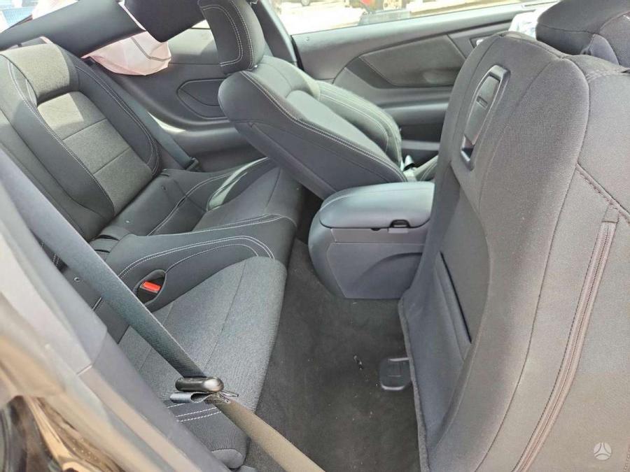 Melns Ford Mustang 2025 Ukmergė, ar dzinēja tilpumu 5.04 L un nobraukumu 22 tūkst. km par 19999 €, foto 12 vietnē AUTOMOTO.COM.LV