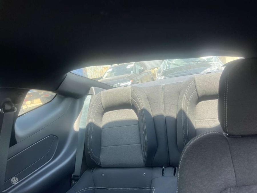Melns Ford Mustang 2025 Ukmergė, ar dzinēja tilpumu 5.04 L un nobraukumu 22 tūkst. km par 19999 €, foto 24 vietnē AUTOMOTO.COM.LV