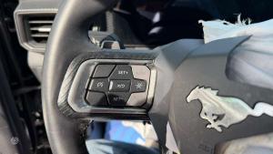 Black Ford Mustang 2025 in Ukmerge, with an engine capacity of 5.04 L and mileage of 22 thousand km for 20999 €, photo 14 on AUTOMOTO.COM.LV