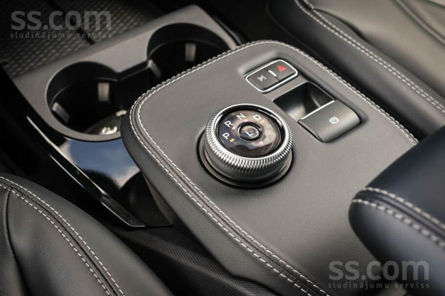 Black Ford Mustang 2021 in Tukums, with an engine capacity of 0.00 L and mileage of 147 thousand km for 23490 €, photo 18 on AUTOMOTO.COM.LV