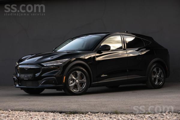 Melns Ford Mustang 2021 Jelgava, ar dzinēja tilpumu 2.30 L un nobraukumu 129 tūkst. km par 24000 €, foto 1 vietnē AUTOMOTO.COM.LV