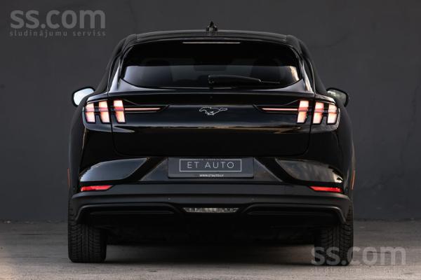 Melns Ford Mustang 2021 Jelgava, ar dzinēja tilpumu 2.30 L un nobraukumu 129 tūkst. km par 24000 €, foto 10 vietnē AUTOMOTO.COM.LV