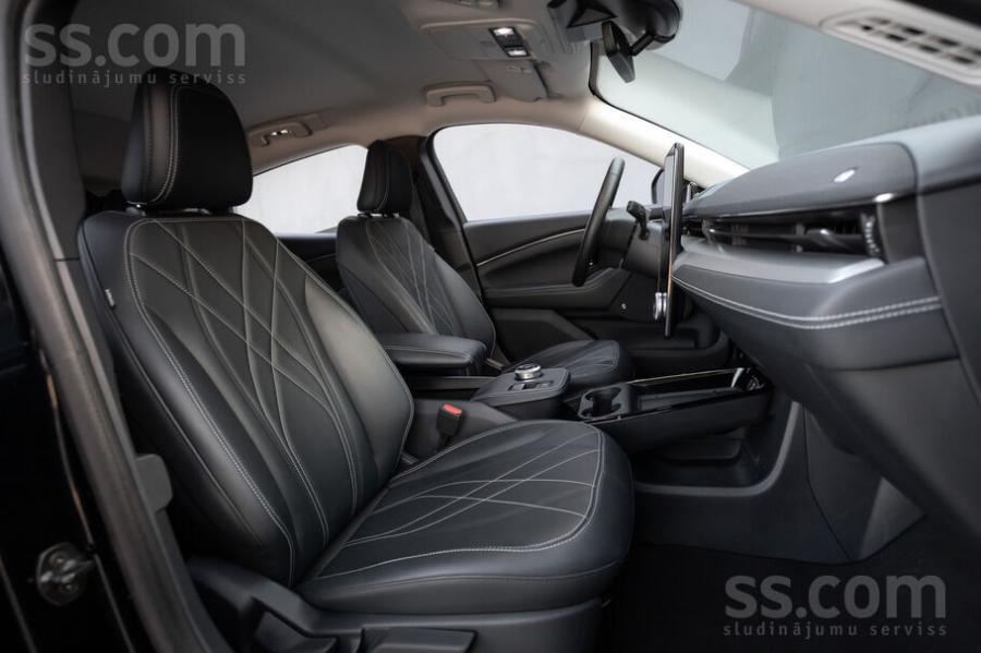 Melns Ford Mustang 2021 Jelgava, ar dzinēja tilpumu 2.30 L un nobraukumu 129 tūkst. km par 24000 €, foto 16 vietnē AUTOMOTO.COM.LV