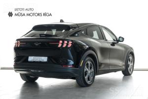 Black Ford Mustang 2021 in Riga, with an engine capacity of 4.00 L and mileage of 175 thousand km for 25900 €, photo 3 on AUTOMOTO.COM.LV