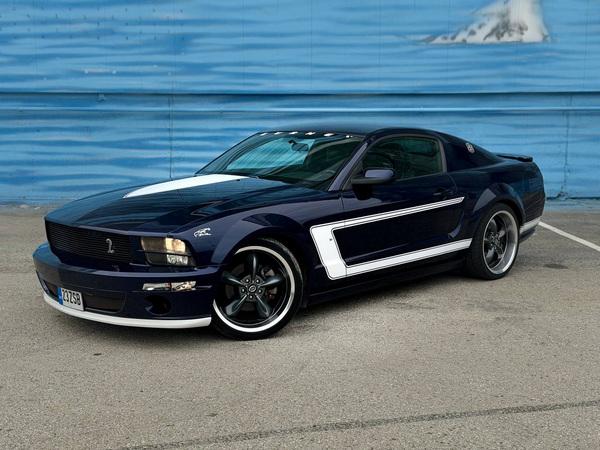 Blue Ford Mustang 2006 in Narva, with an engine capacity of 4.60 L and mileage of 184 thousand km for 10990 €, photo 3 on AUTOMOTO.COM.LV