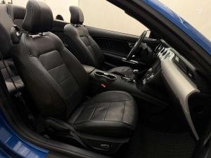 Blue Ford Mustang 2017 in Vilnius, with an engine capacity of 2.26 L and mileage of 110 thousand km for 21200 €, photo 16 on AUTOMOTO.COM.LV