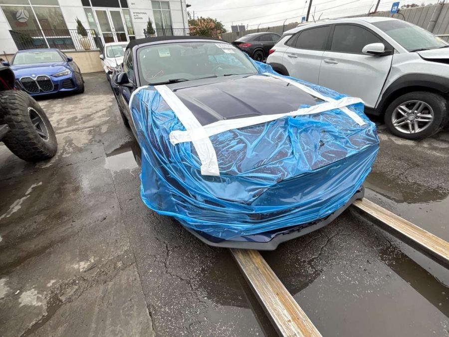 Blue Ford Mustang 2020 in Ukmerge, with an engine capacity of 2.25 L and mileage of 83 thousand km for 13490 €, photo 8 on AUTOMOTO.COM.LV