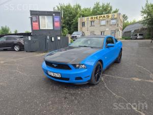 Zils Ford Mustang 2012 Rīga, ar dzinēja tilpumu 3.70 L un nobraukumu 149 tūkst. km par 10990 €, foto  vietnē AUTOMOTO.COM.LV