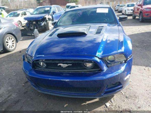 Blue Ford Mustang 2013 in Klaipeda, with an engine capacity of 4.95 L and mileage of 115 thousand km for 5900 €, photo 6 on AUTOMOTO.COM.LV