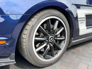 Blue Ford Mustang 2013 in Panevezys, with an engine capacity of 4.95 L and mileage of 89 thousand km for 40100 €, photo 25 on AUTOMOTO.COM.LV