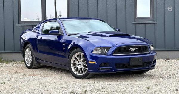 Blue Ford Mustang 2013 in Klaipeda, with an engine capacity of 3.73 L and mileage of 220 thousand km for 11600 €, photo 3 on AUTOMOTO.COM.LV