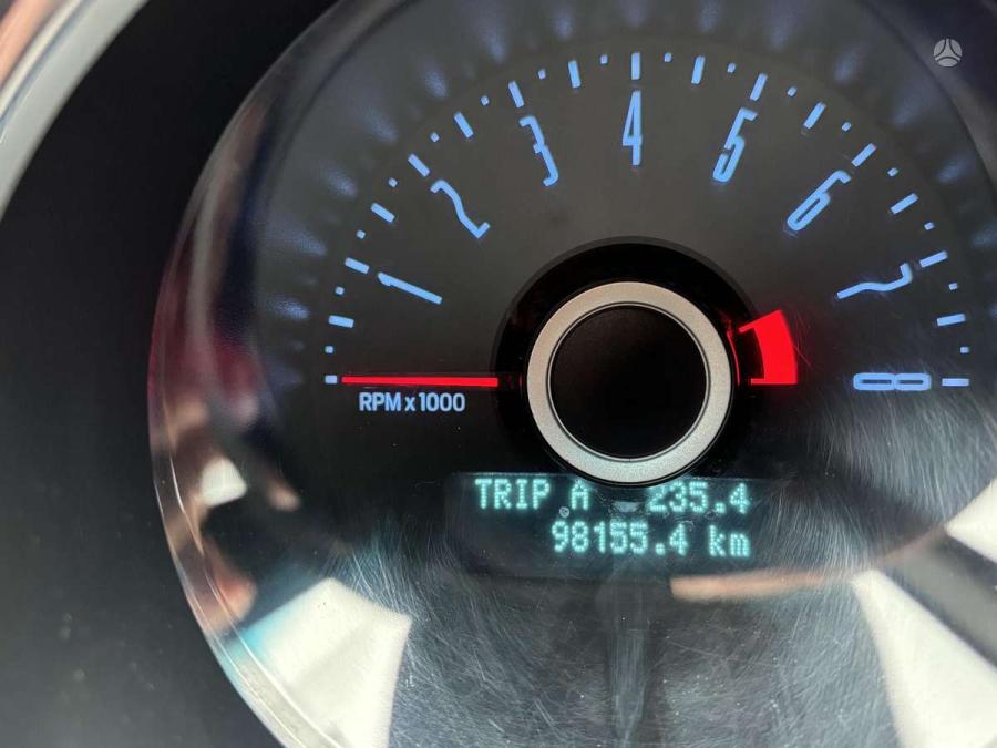 Blue Ford Mustang 2014 in Klaipeda, with an engine capacity of 3.70 L and mileage of 98 thousand km for 12500 €, photo 5 on AUTOMOTO.COM.LV