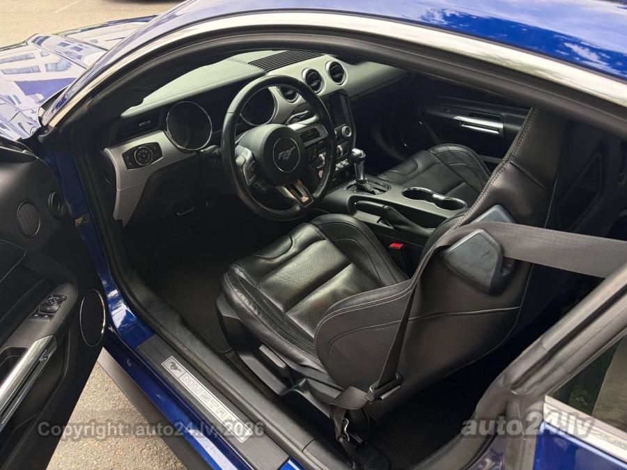 Zils Ford Mustang 2016 Tallina, ar dzinēja tilpumu 2.30 L un nobraukumu 123 tūkst. km par 22000 €, foto 6 vietnē AUTOMOTO.COM.LV