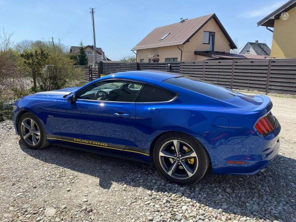 Blue Ford Mustang 2017 in Klaipeda, with an engine capacity of 3.70 L and mileage of 67 thousand km for 17859 €, photo 1 on AUTOMOTO.COM.LV