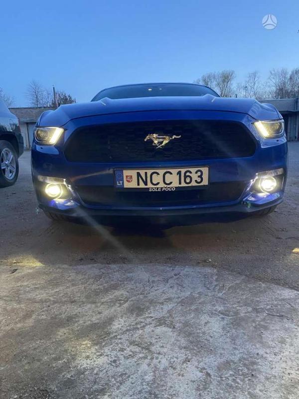 Blue Ford Mustang 2017 in Klaipeda, with an engine capacity of 3.70 L and mileage of 67 thousand km for 17859 €, photo 7 on AUTOMOTO.COM.LV