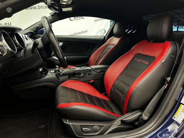 Blue Ford Mustang 2018 in Vilnius, with an engine capacity of 2.26 L and mileage of 64 thousand km for 17900 €, photo 5 on AUTOMOTO.COM.LV