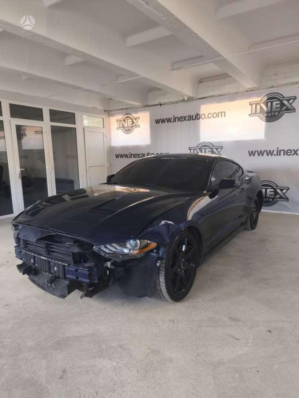 Blue Ford Mustang 2019 in Panevezys, with an engine capacity of 2.25 L and mileage of 116 thousand km for 8800 €, photo 1 on AUTOMOTO.COM.LV