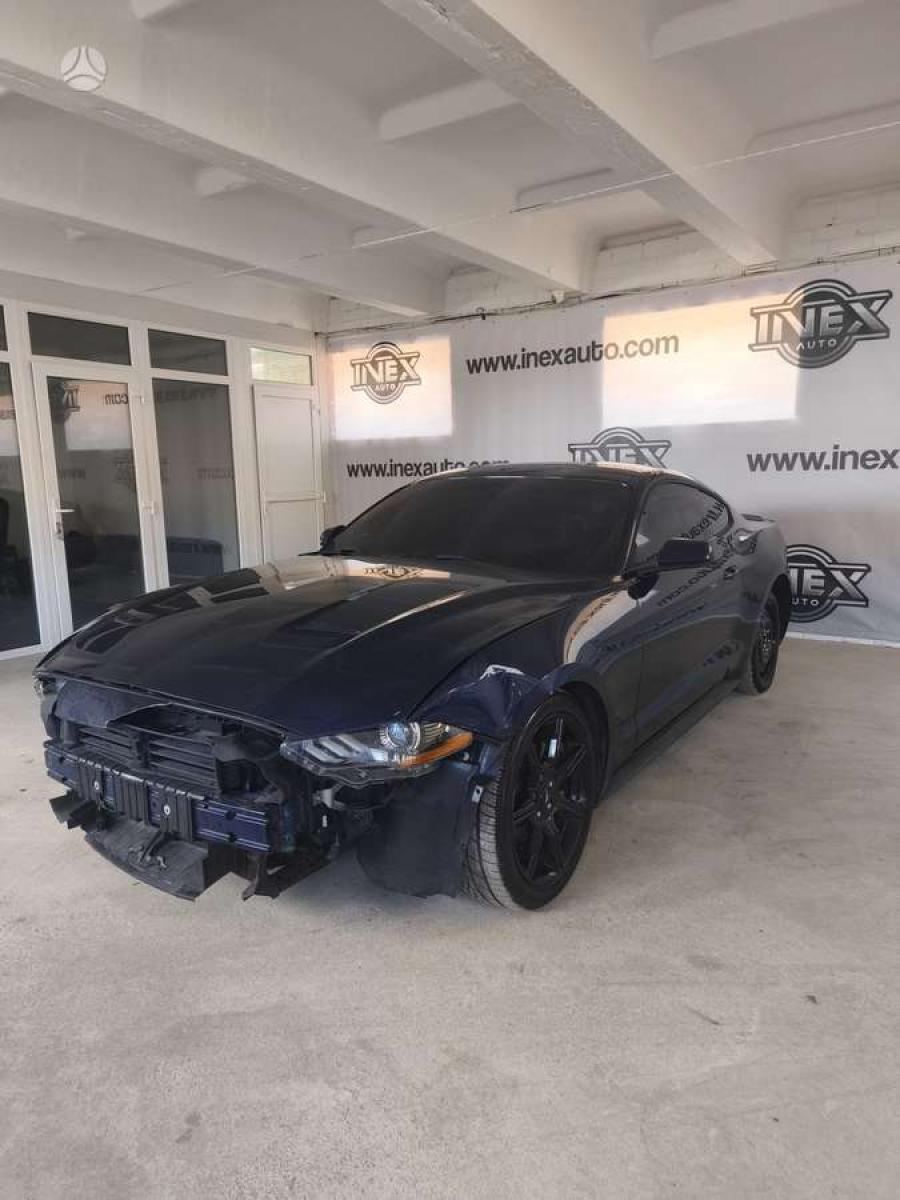 Blue Ford Mustang 2019 in Panevezys, with an engine capacity of 2.25 L and mileage of 116 thousand km for 8800 €, photo 1 on AUTOMOTO.COM.LV