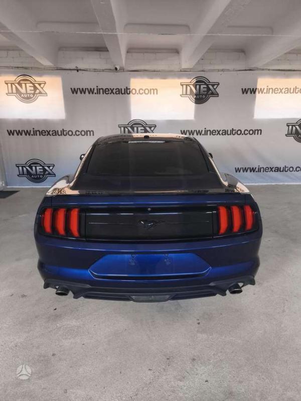 Blue Ford Mustang 2019 in Panevezys, with an engine capacity of 2.25 L and mileage of 116 thousand km for 8800 €, photo 4 on AUTOMOTO.COM.LV