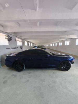 Blue Ford Mustang 2019 in Panevezys, with an engine capacity of 2.25 L and mileage of 116 thousand km for 8800 €, photo 7 on AUTOMOTO.COM.LV
