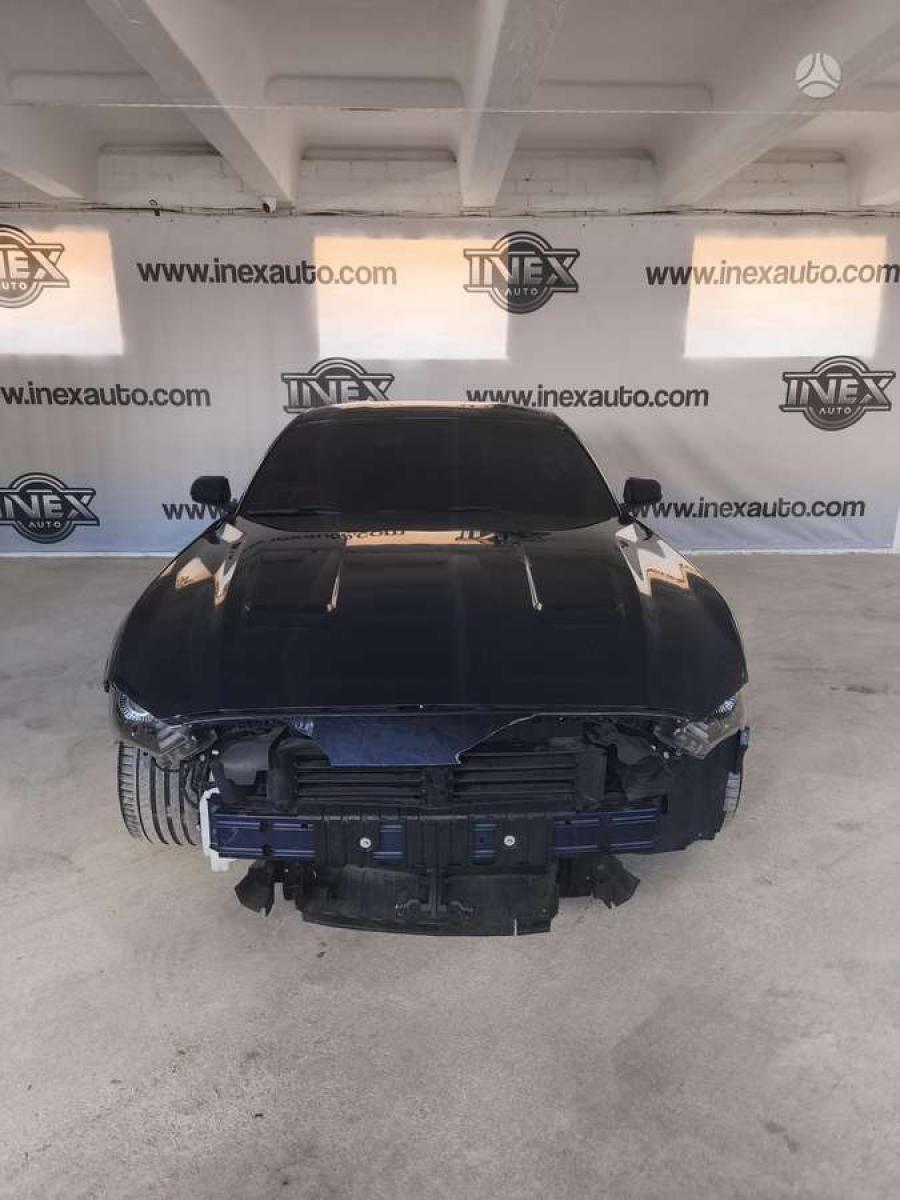 Blue Ford Mustang 2019 in Panevezys, with an engine capacity of 2.25 L and mileage of 116 thousand km for 8800 €, photo 9 on AUTOMOTO.COM.LV