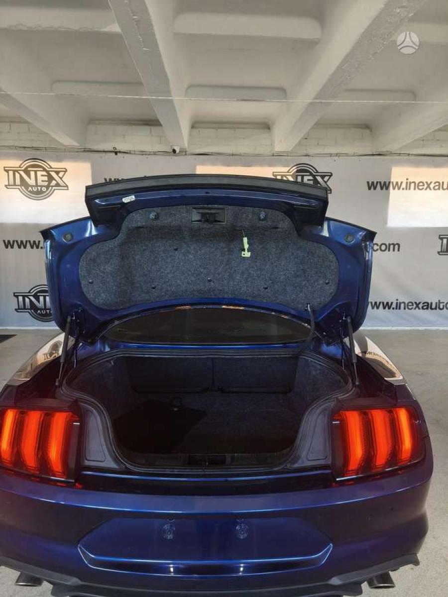 Blue Ford Mustang 2019 in Panevezys, with an engine capacity of 2.25 L and mileage of 116 thousand km for 8800 €, photo 13 on AUTOMOTO.COM.LV