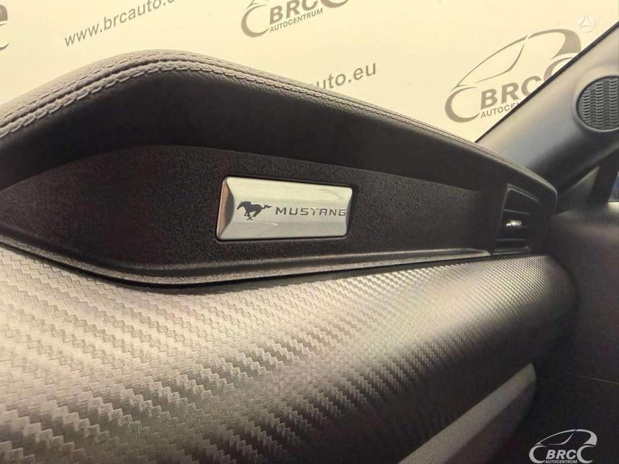 Blue Ford Mustang 2019 in Vilnius, with an engine capacity of 2.26 L and mileage of 19 thousand km for 24900 €, photo 15 on AUTOMOTO.COM.LV