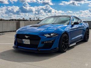 Blue Ford Mustang 2019 in Vilnius, with an engine capacity of 4.95 L and mileage of 74 thousand km for 32000 €, photo 3 on AUTOMOTO.COM.LV