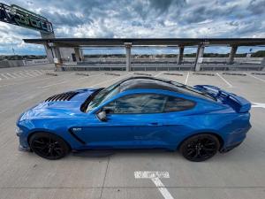Blue Ford Mustang 2019 in Vilnius, with an engine capacity of 4.95 L and mileage of 74 thousand km for 32000 €, photo 7 on AUTOMOTO.COM.LV
